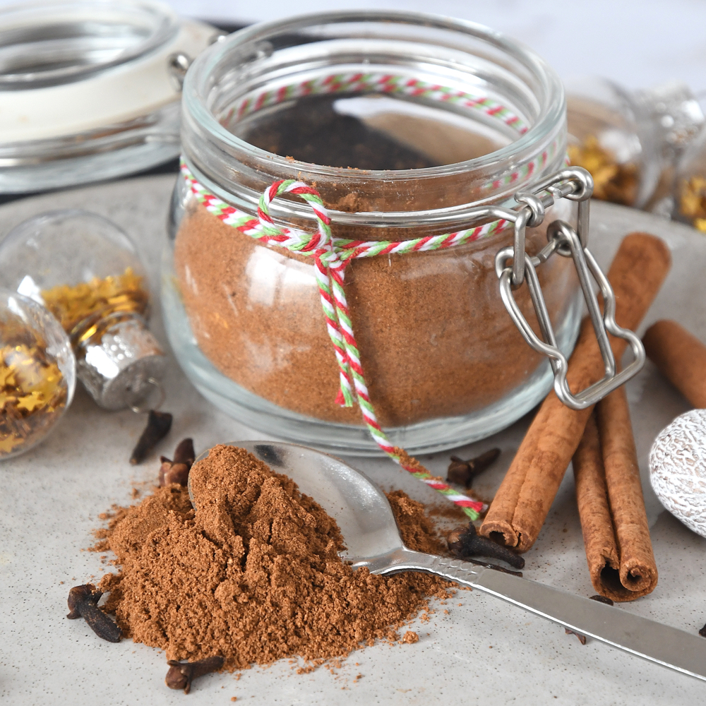 Gingerbread spice mix - In Laura's Bakery