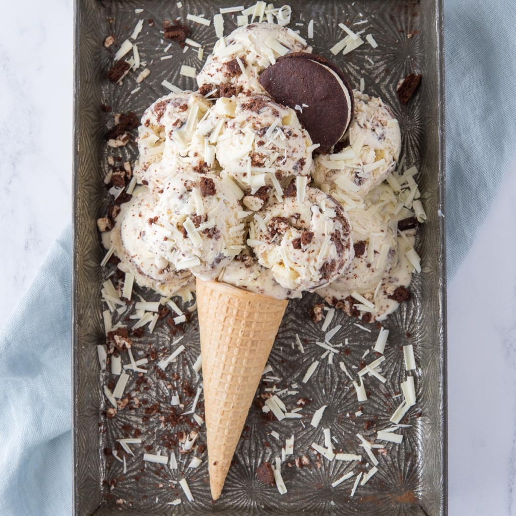 Oreo ice cream - In Laura's Bakery