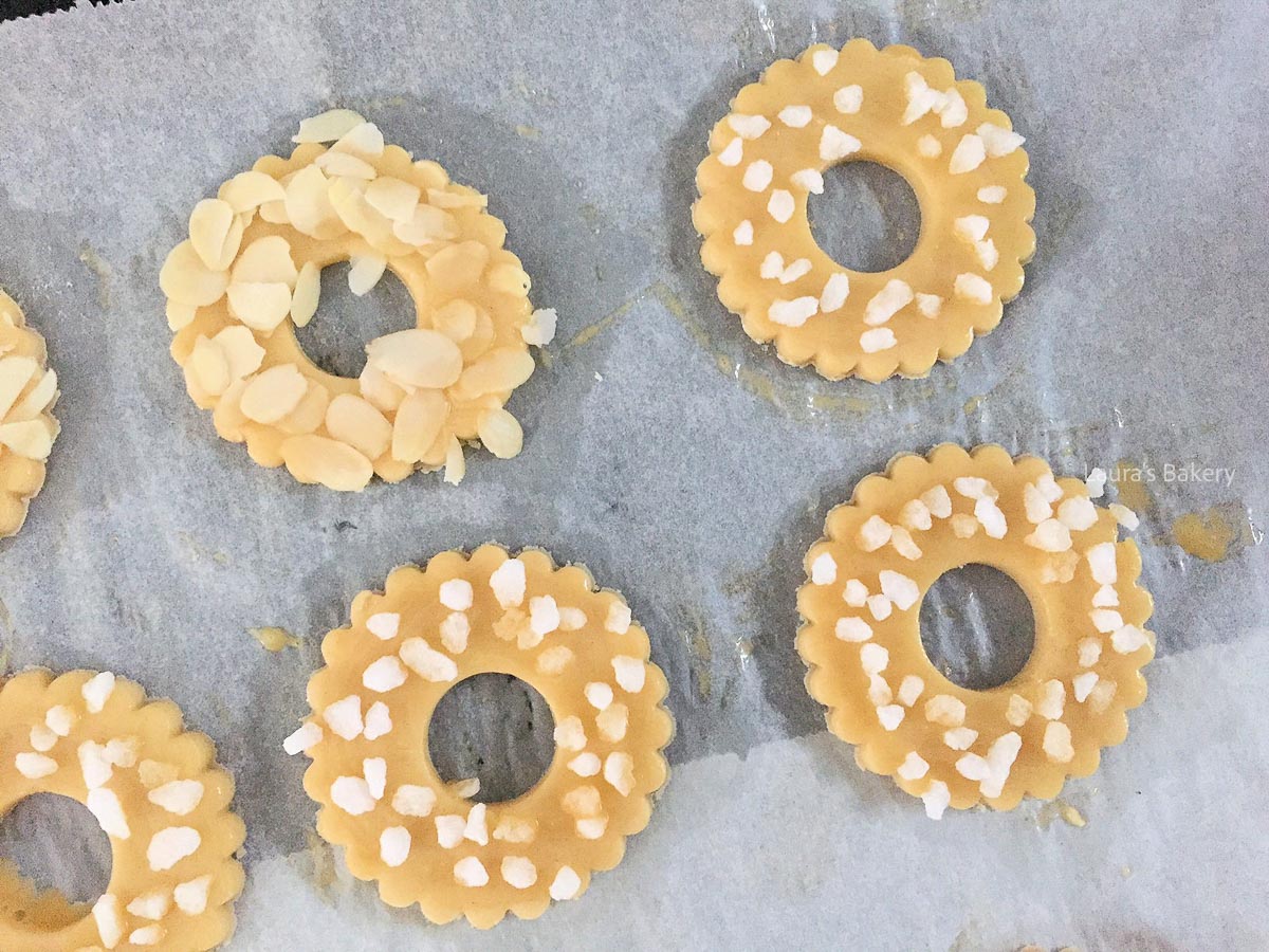 Dutch Christmas Wreath Cookies (Kerstkransjes) - In Laura's Bakery